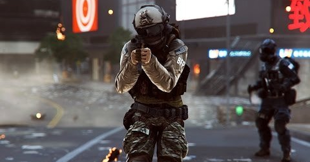 VÍDEO: Así es como acosan a un soldado que camina 10 horas en Battlefield 4