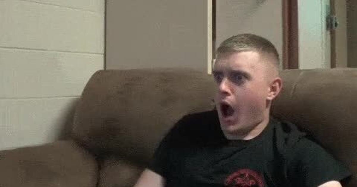 GIF: Tu reacción cuando le das un headshot exageradamente suertudo a un ...