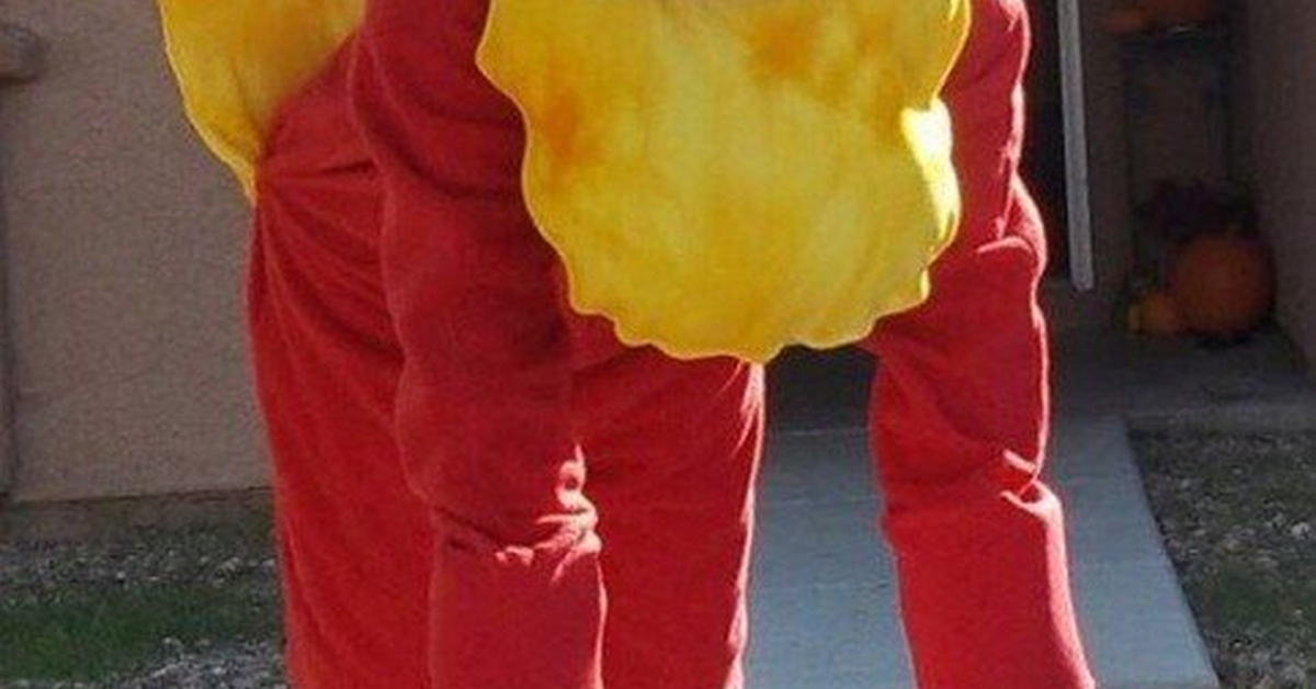 Creo que no podré dormir después de ver este Flareon en Halloween