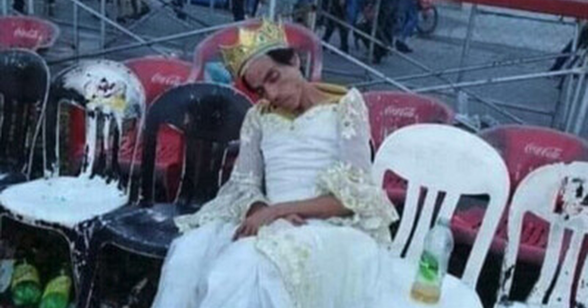 Cuánto cabrón / El Bello Durmiente