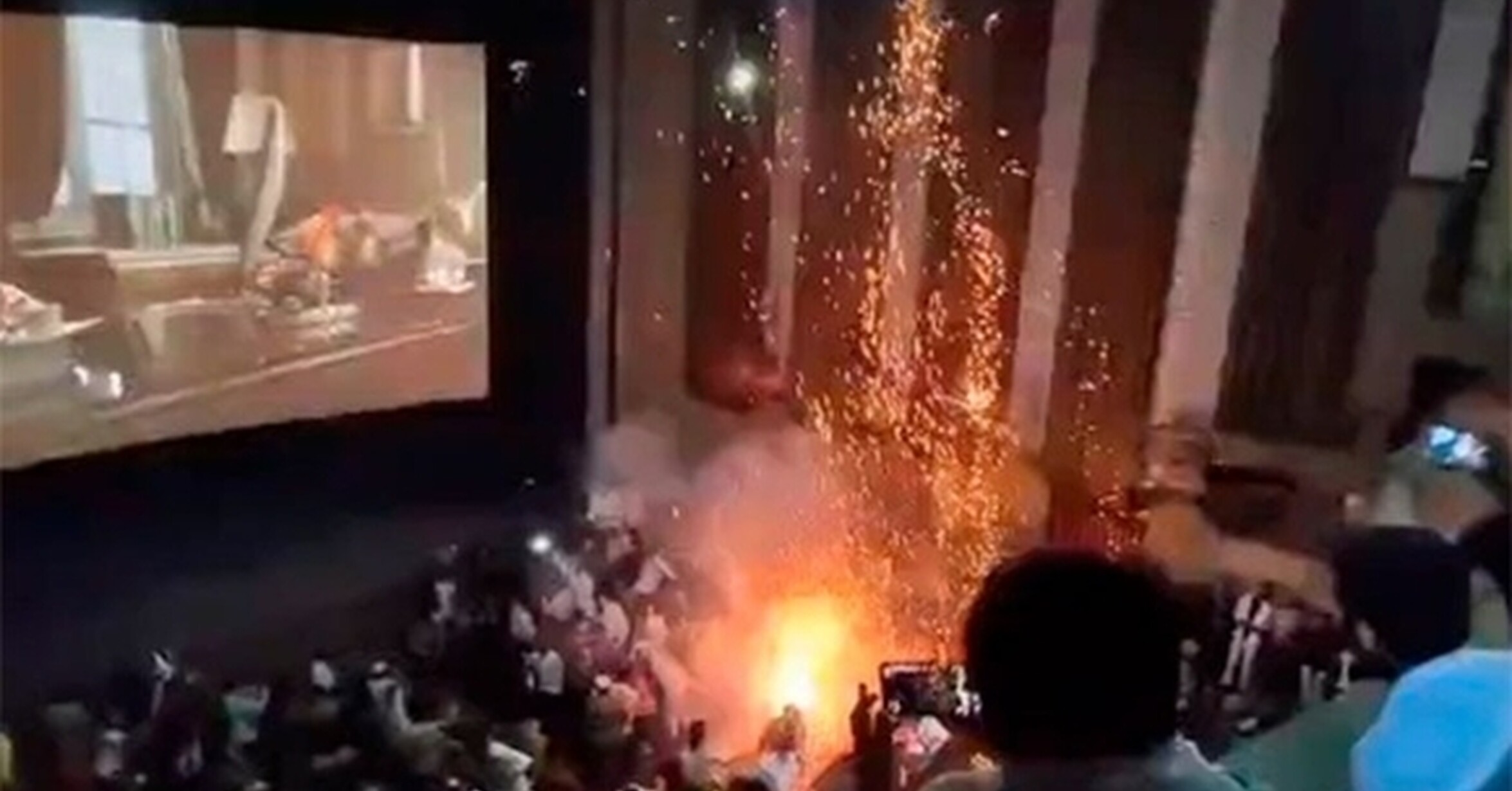 ¡Cuánta razón! / Liada en un cine indio