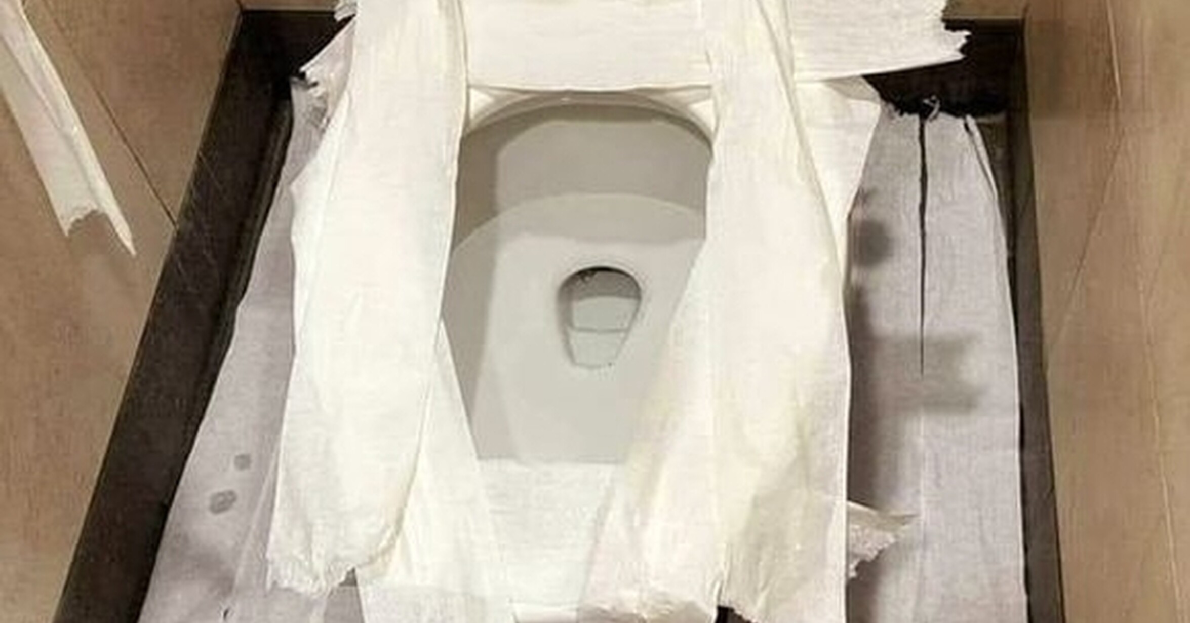 ¡Cuánta razón! / Tratando de evitar todo contacto