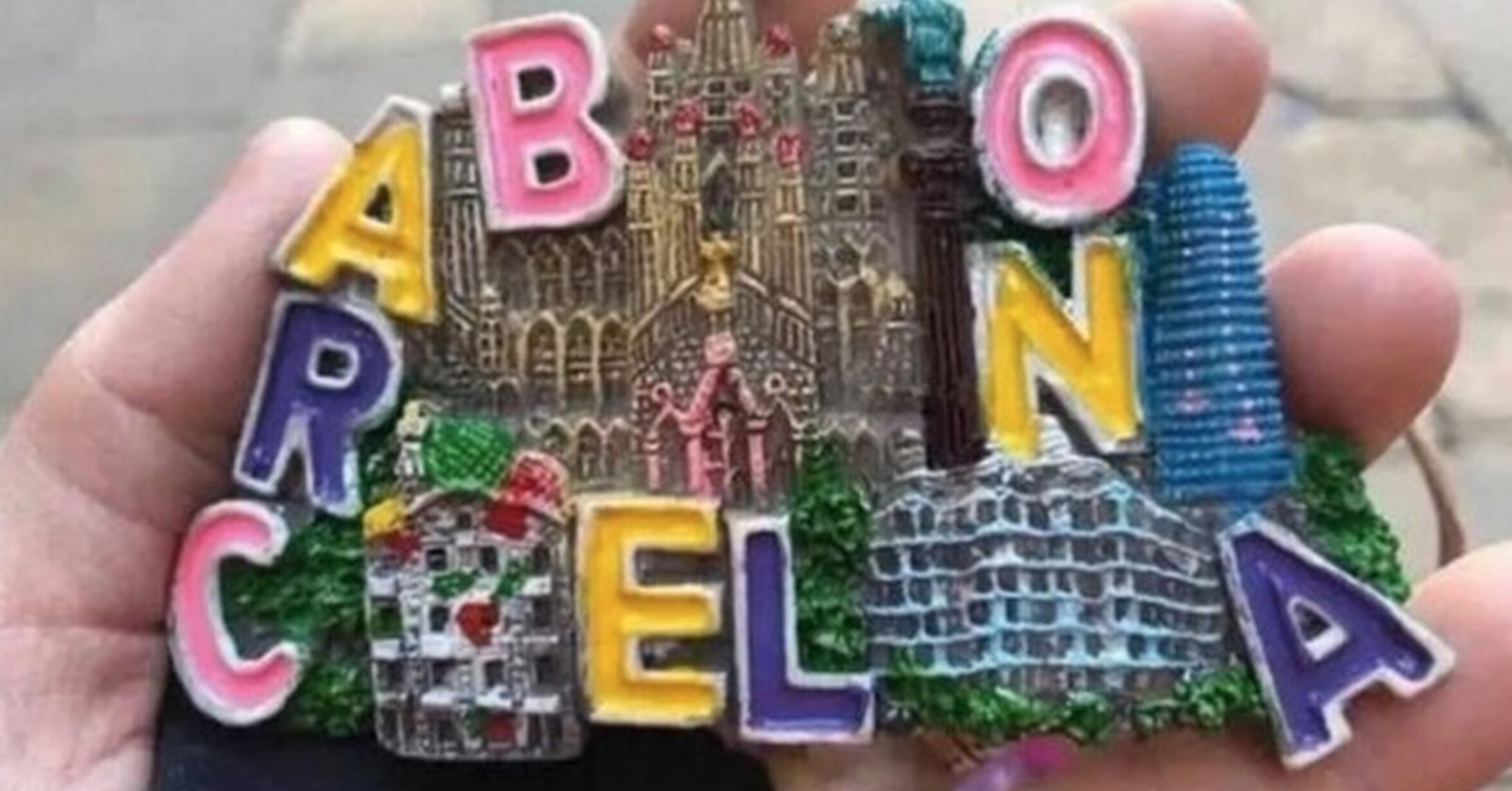 ¡Cuánta razón! / Crabonela, una gran ciudad