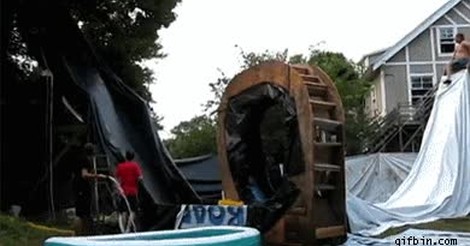 ¡Vaya GIF! / El parque acuático que querrías en tu jardín