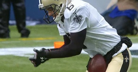 ¡Vaya GIF! / La importancia de poner bien las manos para recibir el balón