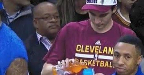 ¡Vaya GIF! / Se ha descubierto el ingrediente secreto del Powerade