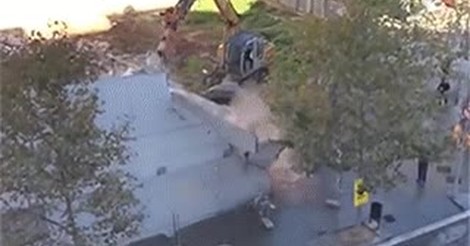 ¡Vaya GIF! / Una demolición de edificio muy eficiente