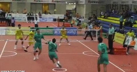 ¡Vaya GIF! / Esto es el ''sepak takraw'' también conocido como futvolei ...