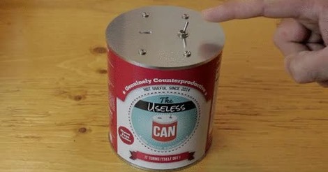 ¡Vaya GIF! / La máquina más inútil del mundo