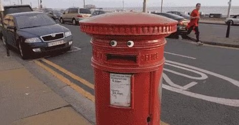 ¡Vaya GIF! / No le pongas ojos a un buzón
