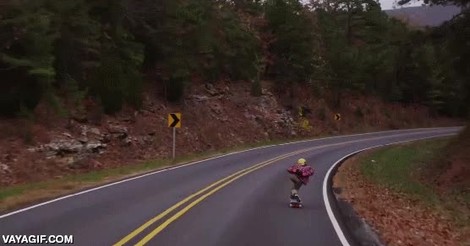 ¡Vaya GIF! / El mayor riesgo del descenso por carretera en longboard no ...