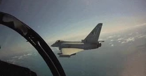 ¡Vaya GIF! / Así es la aceleración del Eurofighter Typhoon saliendo de ...