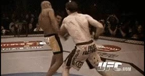 ¡Vaya GIF! / La mejor baza de un luchador no siempre es la fuerza de ...
