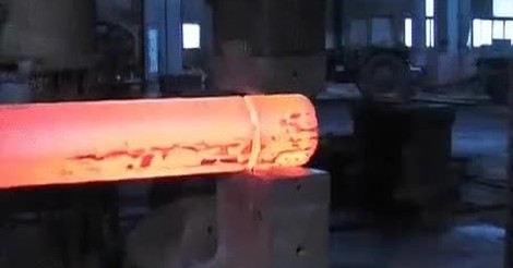¡Vaya GIF! / Así se forja el acero a gran escala