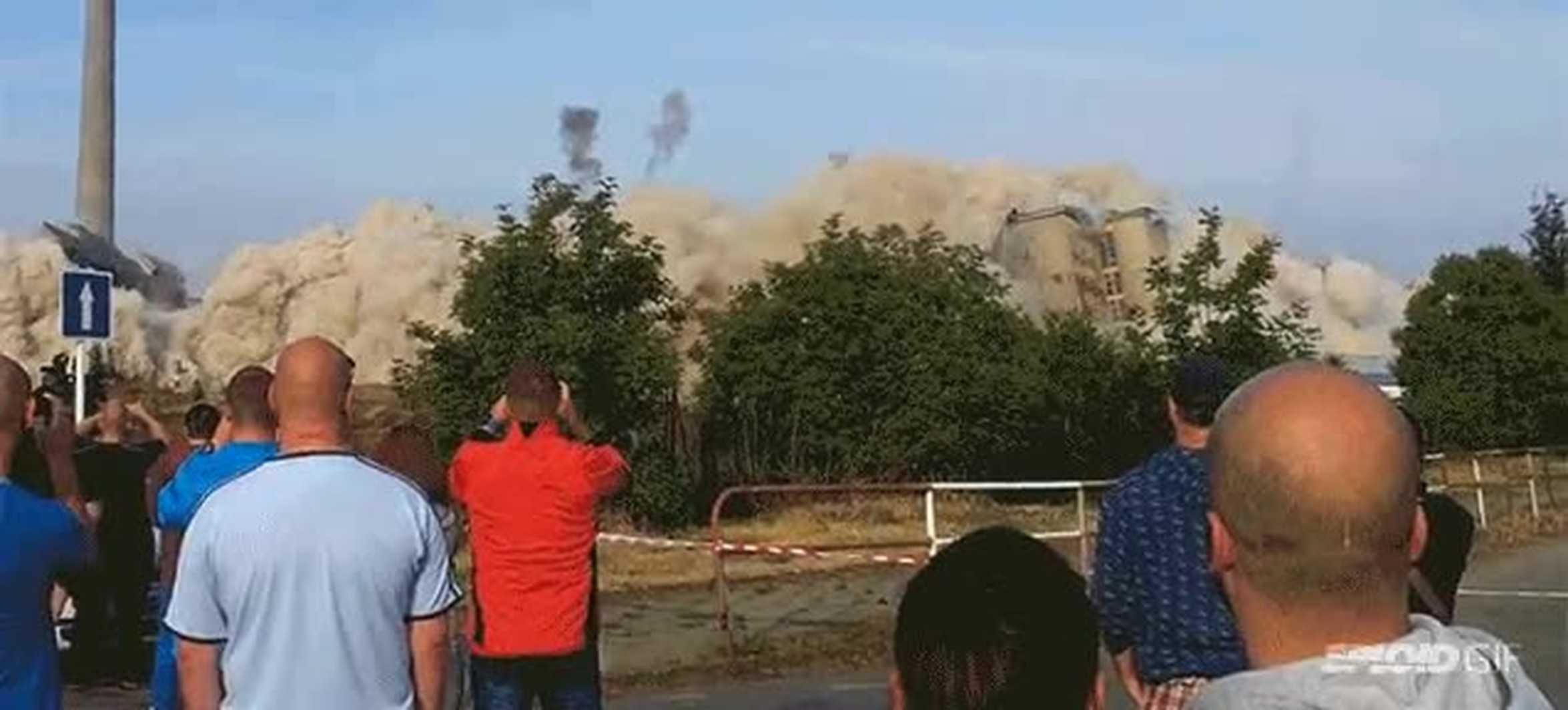 ¡Vaya GIF! / Esquivando a la muerte por centímetros. ¿Suerte o reflejos?