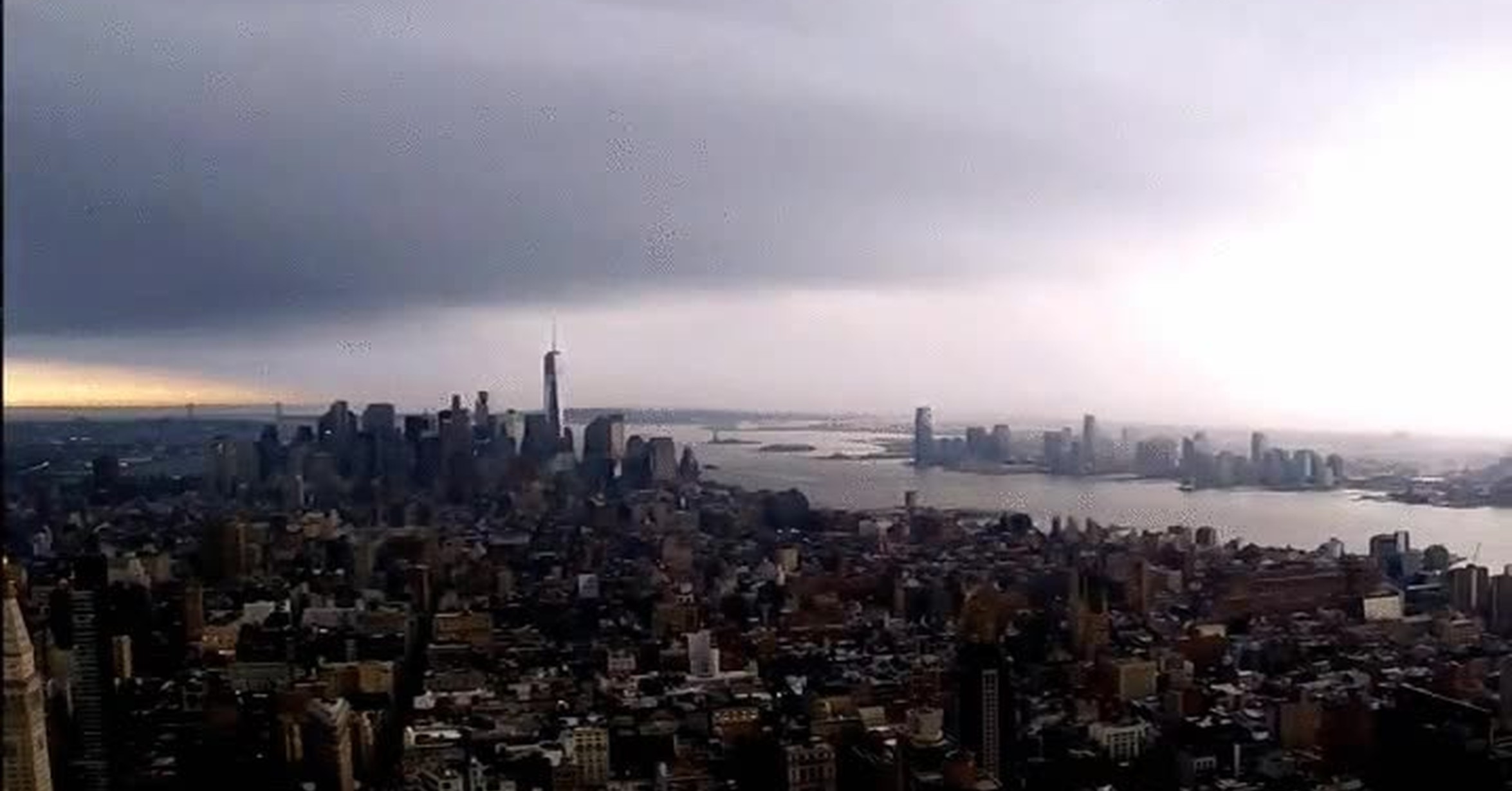 ¡Vaya GIF! / World Trade Center de Nueva York recibiendo una descarga ...