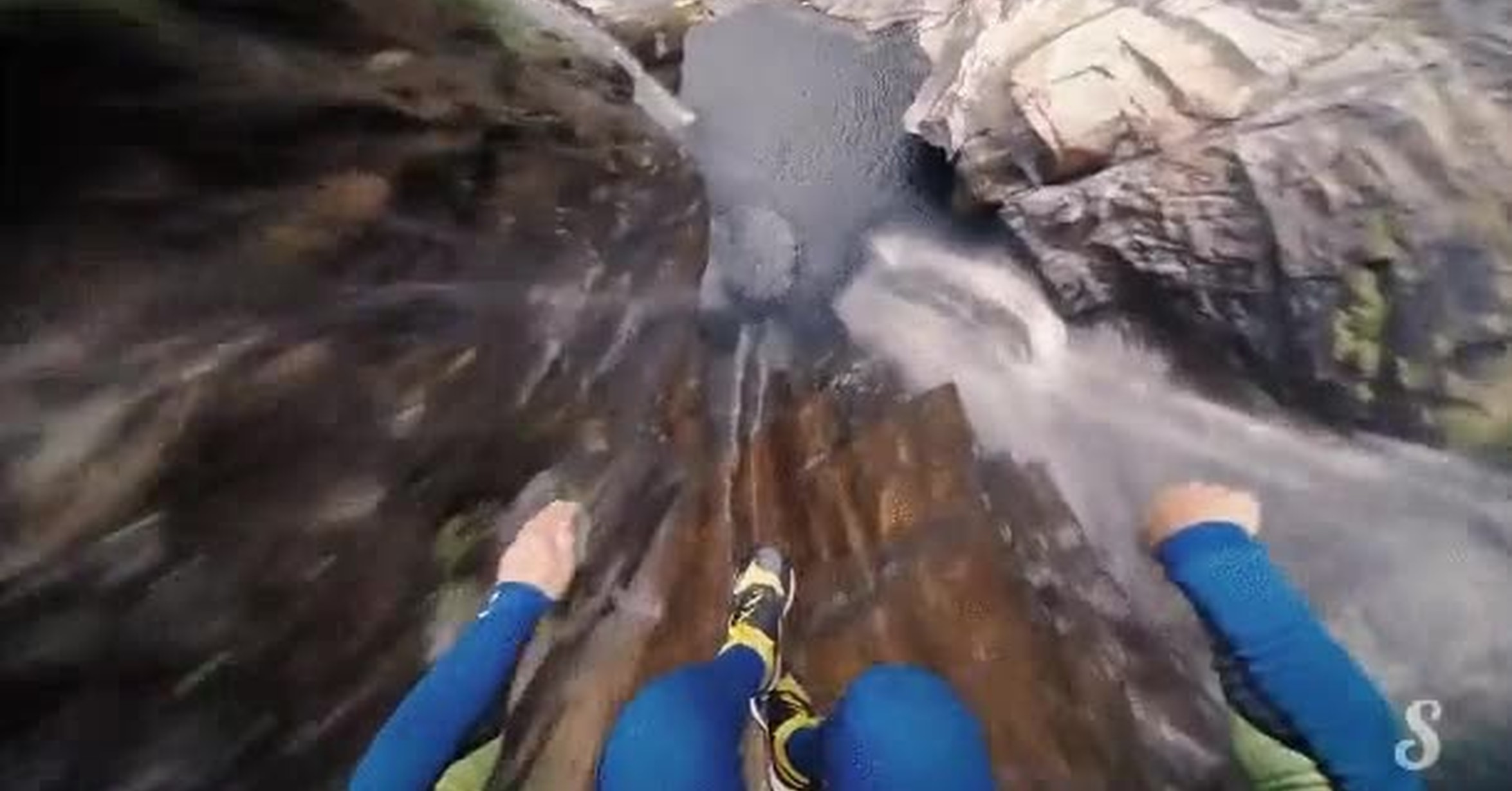 ¡Vaya GIF! / ¿Te atreverías a saltar desde este punto? Un fallo y adiós