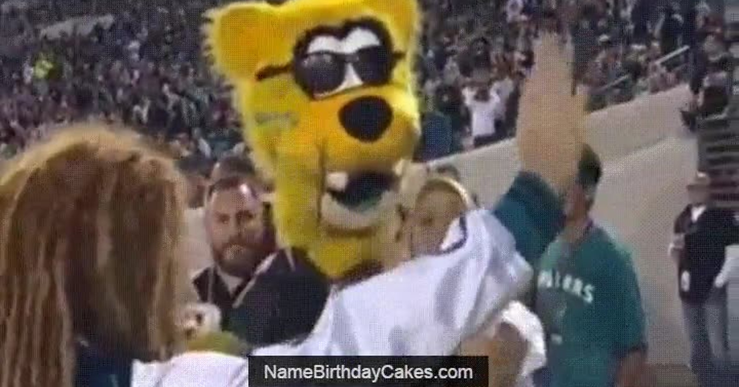 ¡Vaya GIF! / La mejor forma de librarse de la típica pesada que se pone ...