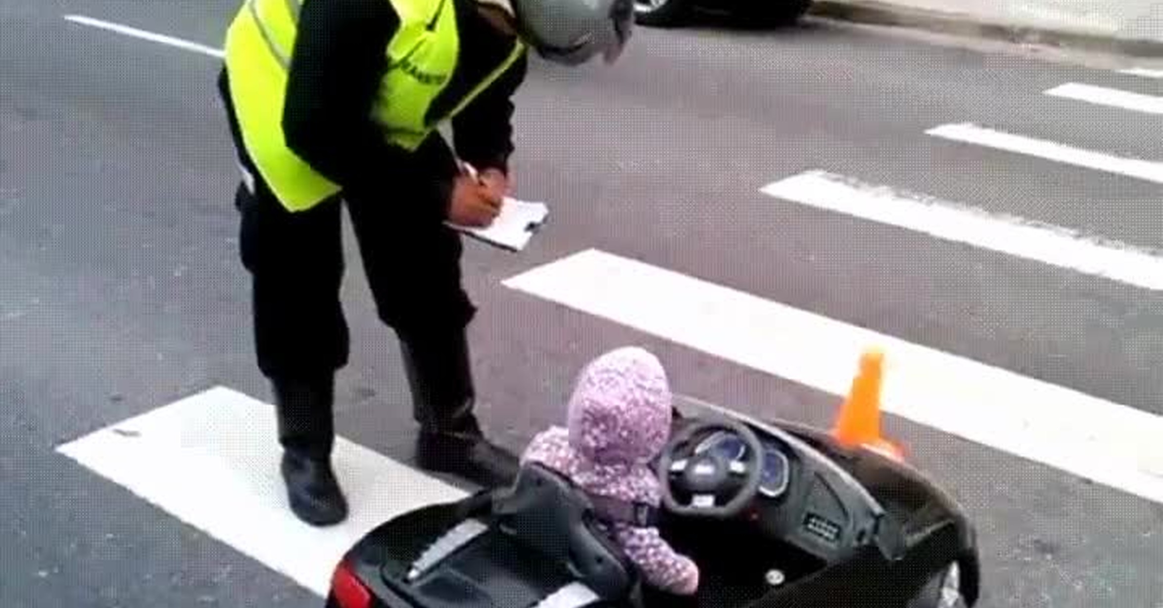 ¡Vaya GIF! / La seguridad vial es algo importante que hay que enseñar a ...