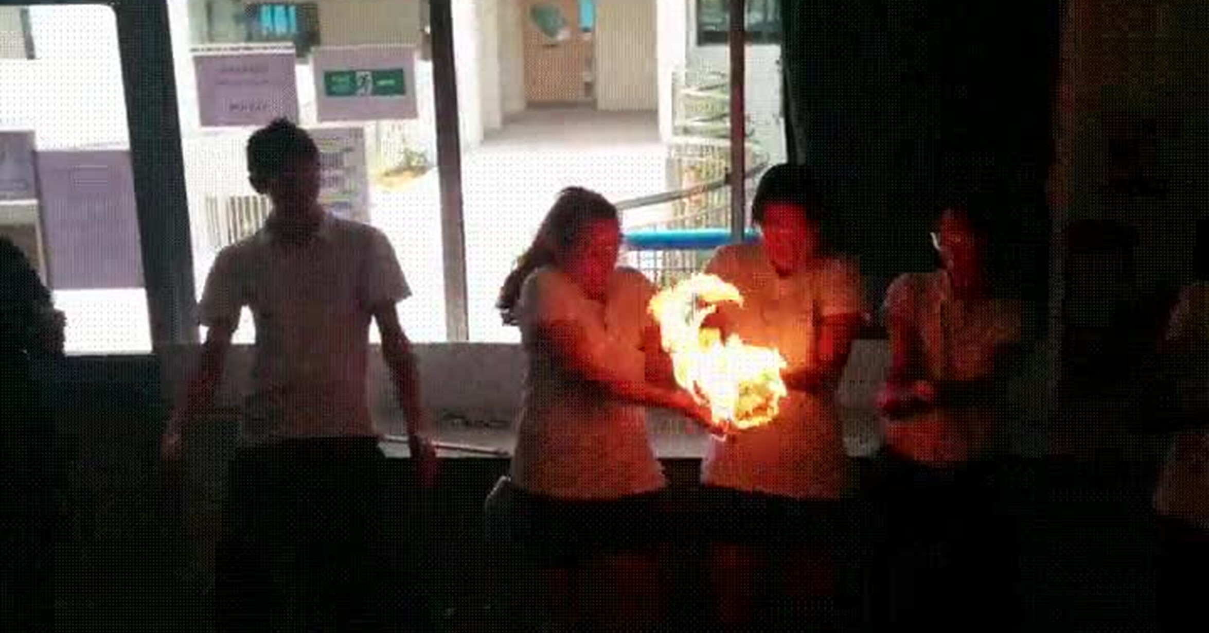 ¡Vaya GIF! / El juego La Patata Caliente que veíamos en el Grand Prix ...