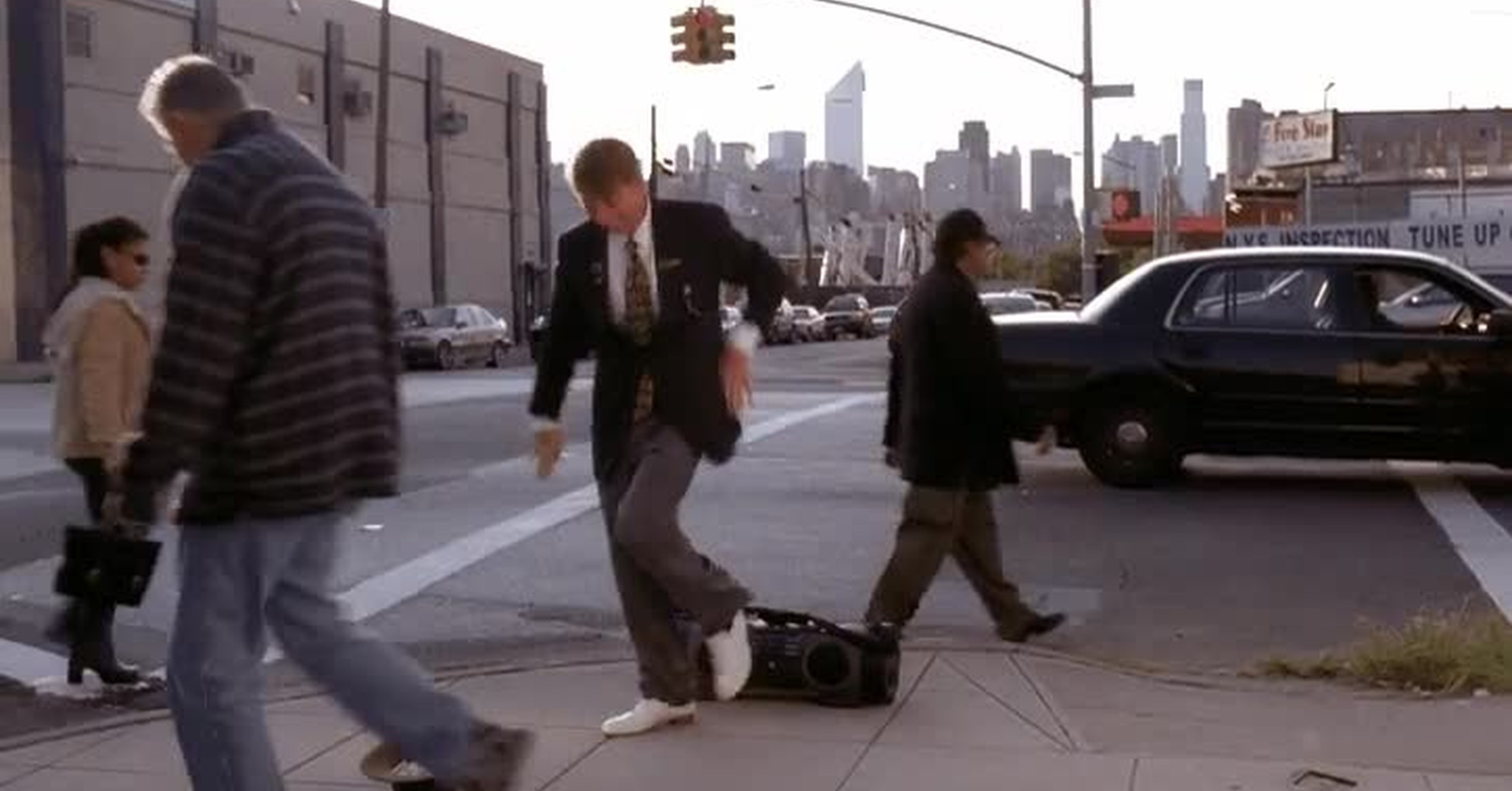 ¡Vaya GIF! / Lo que pasa cuando decides hacer un show en el barrio ...