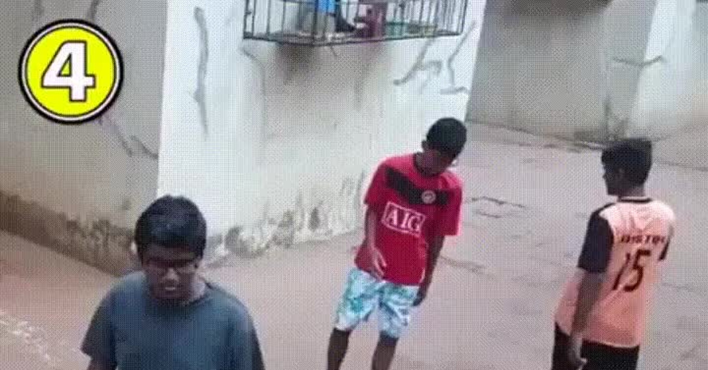 ¡Vaya GIF! / La reacción de lo demás cuando el que va de bueno se lleva ...