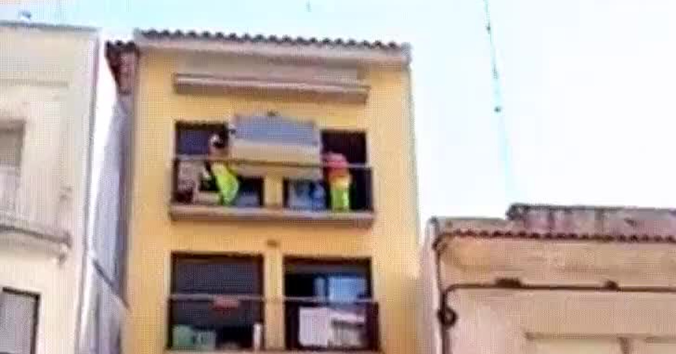 ¡Vaya GIF! / Cuando te empeñas en hacer la mudanza en un solo día