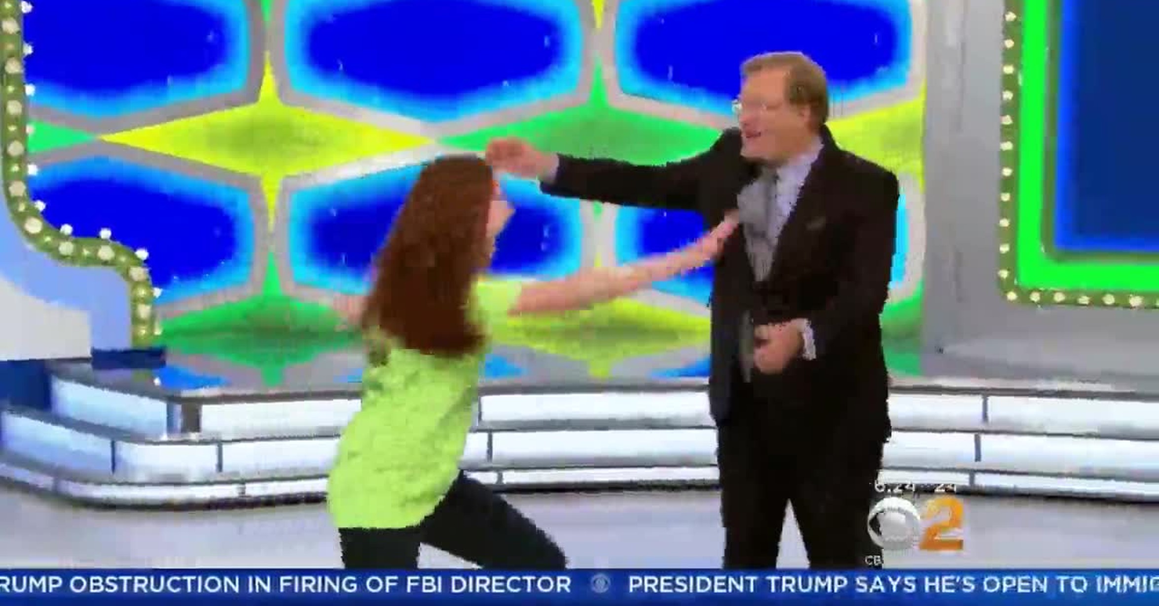 ¡Vaya GIF! / Cuando le haces una llave de lucha libre a tu presentador ...