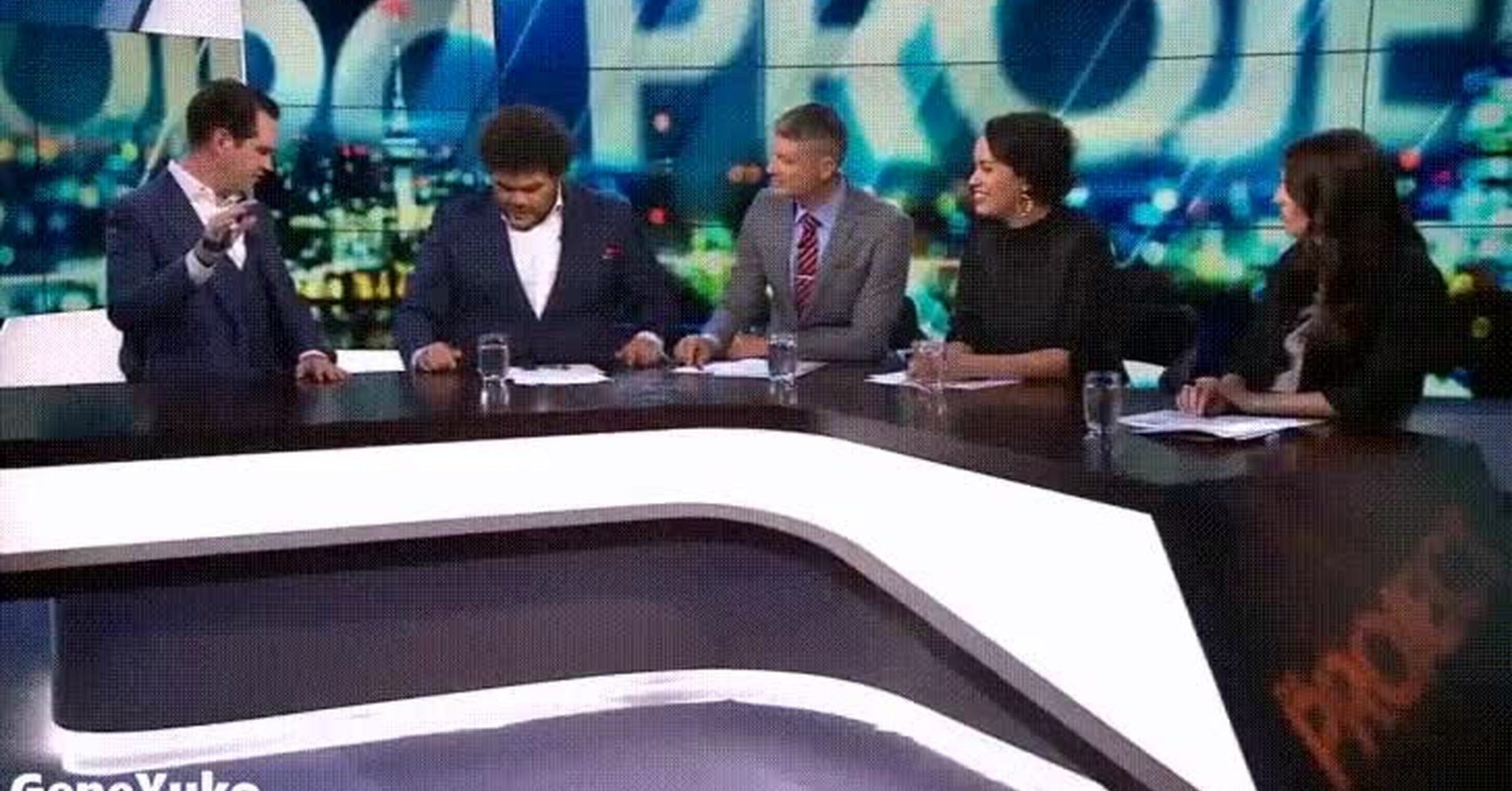 ¡Vaya GIF! / Lo que se esconde debajo de todos los presentadores que ...