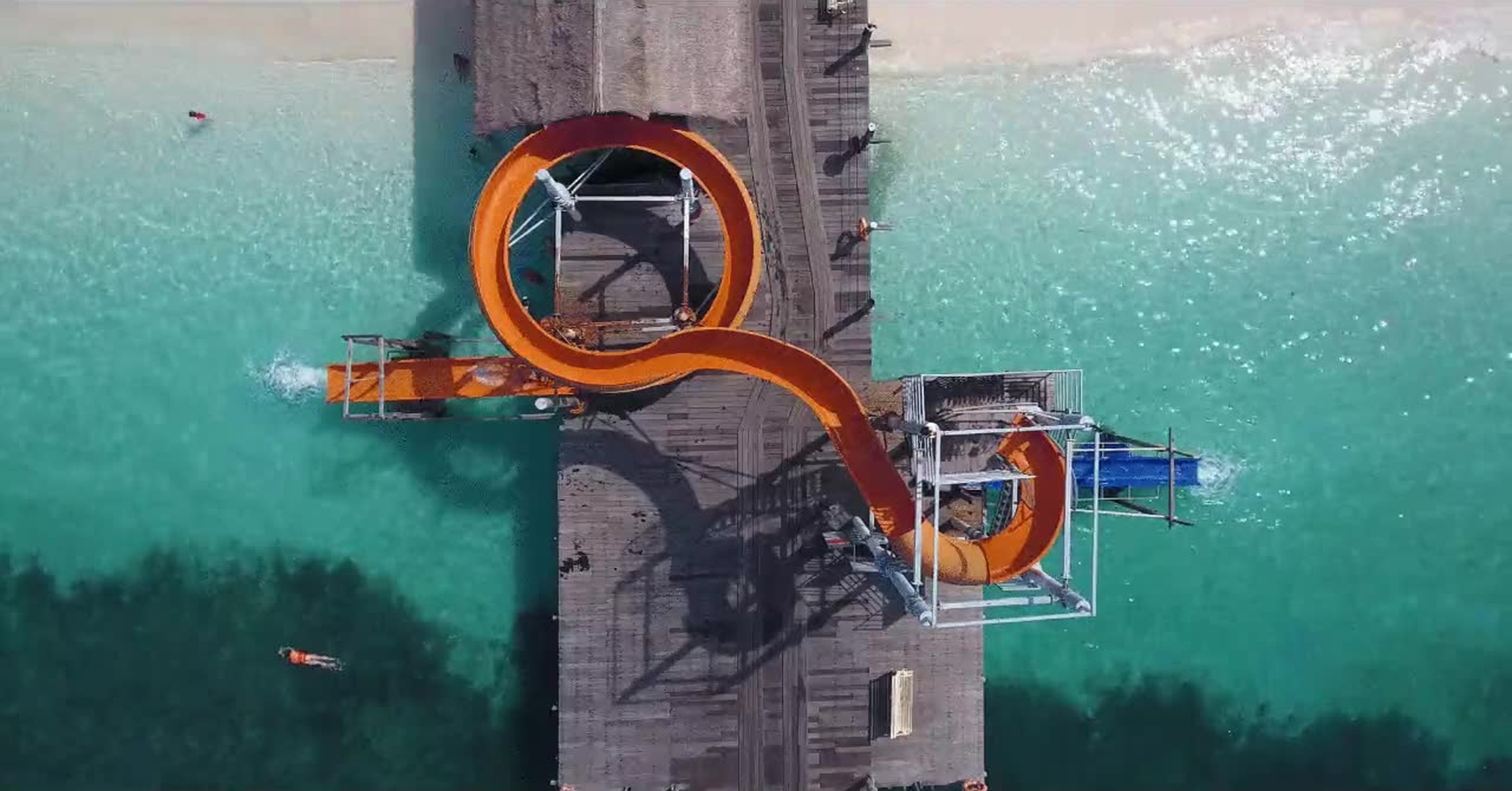 ¡Vaya GIF! / Daría lo que fuera por poderme tirar por este tobogán en ...