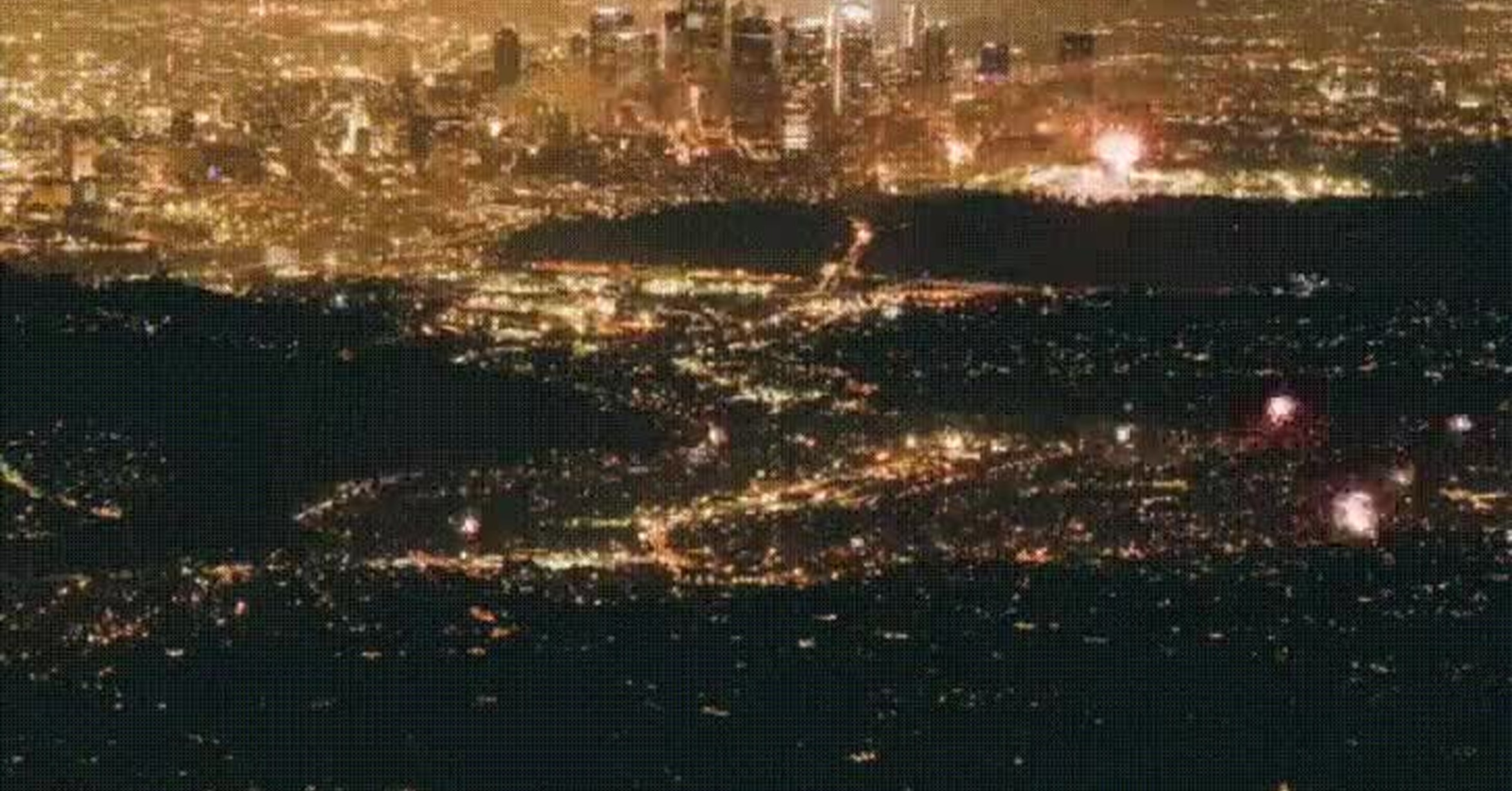 ¡Vaya GIF! / Time lapse de fuegos artificiales sobre la ciudad de Los ...