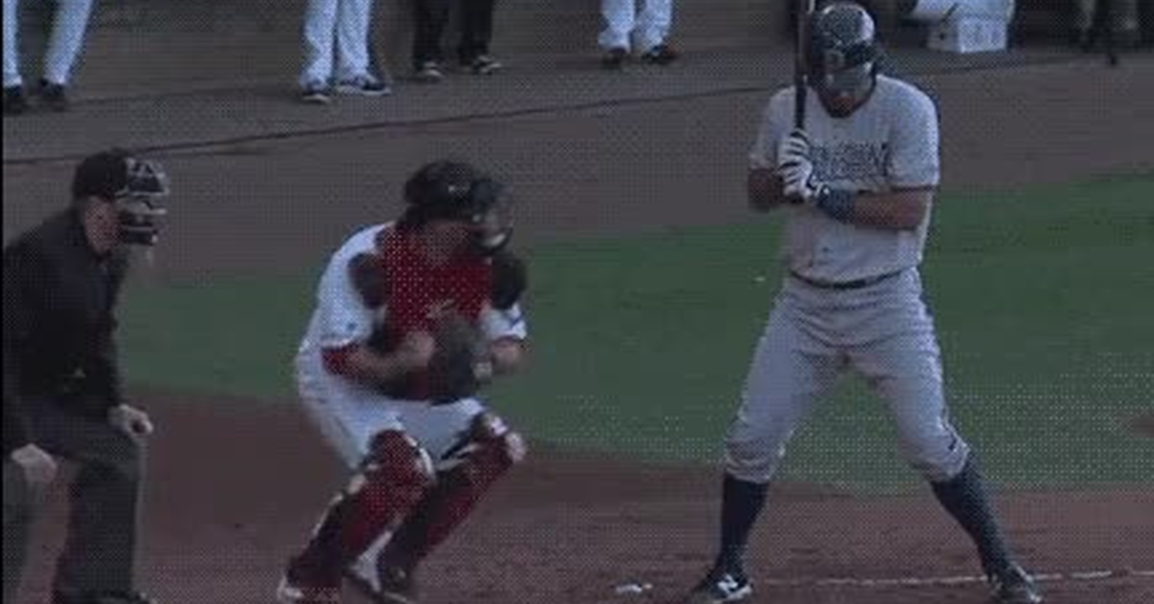 ¡Vaya GIF! / El baseball puede llegar a ser un deporte bastante peligroso