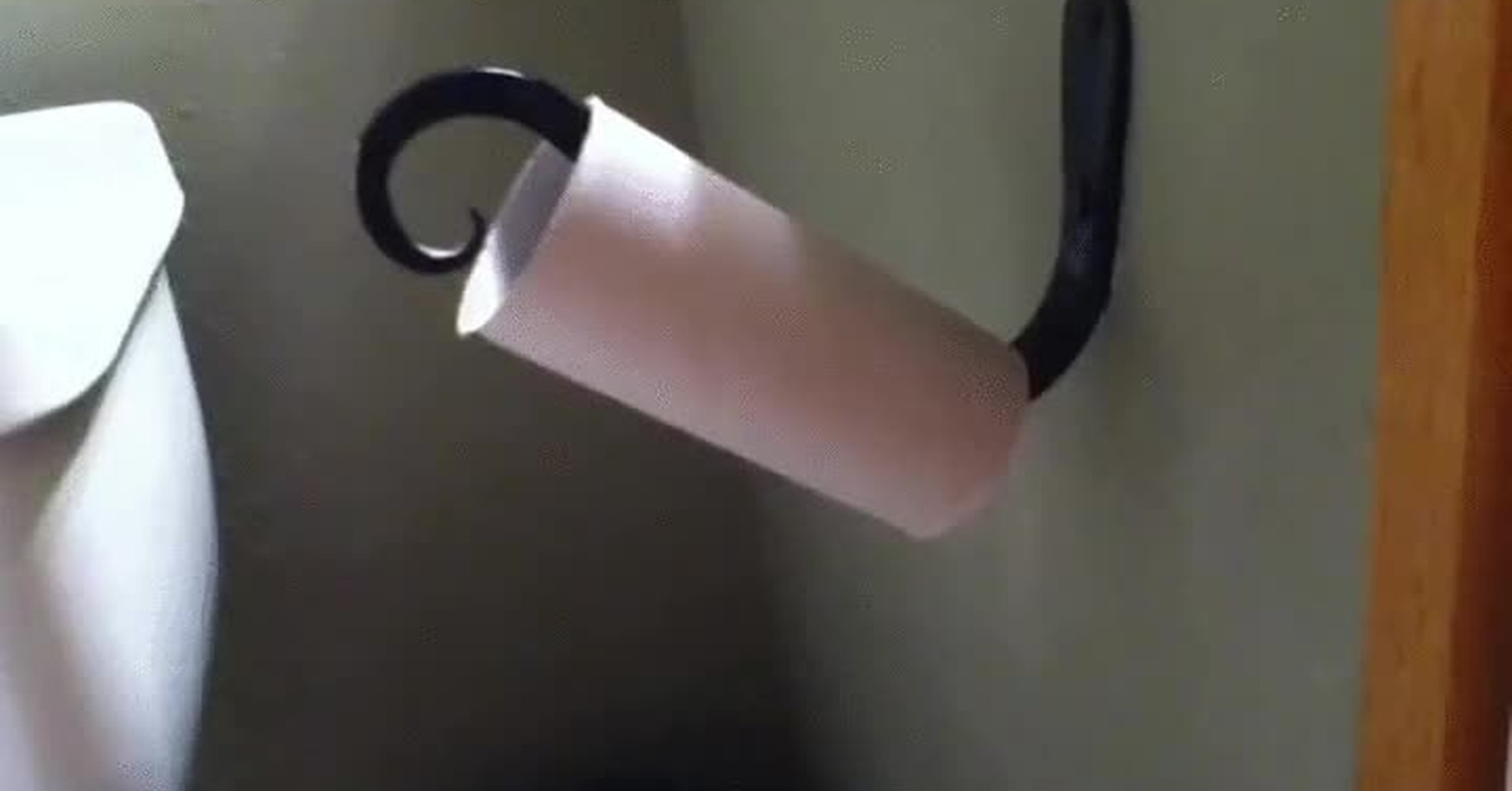 ¡Vaya GIF! / Puede que sea el cambio de rollo papel más rápido de la ...