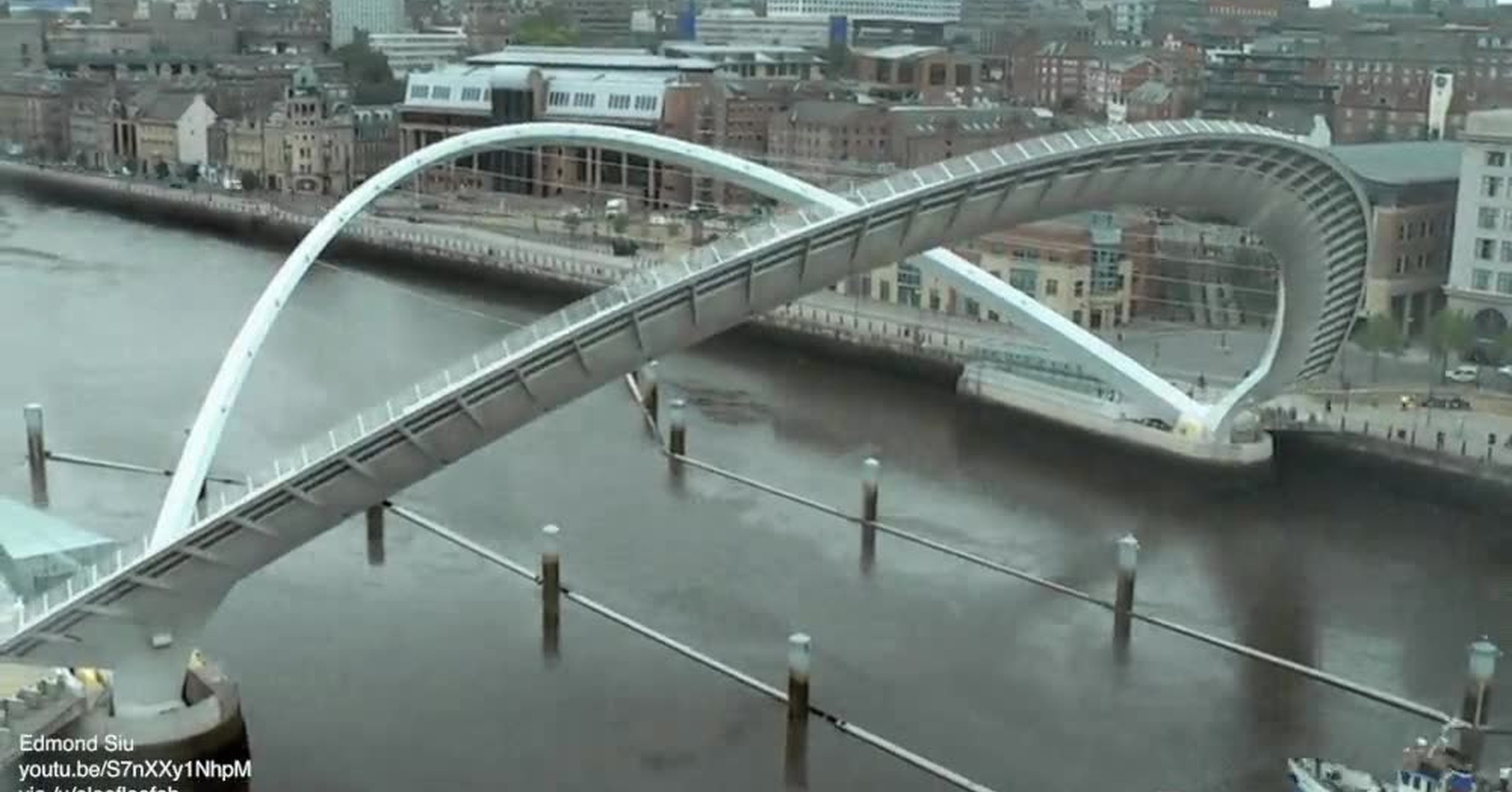 ¡Vaya GIF! / Las ventajas de utilizar un puente moderno