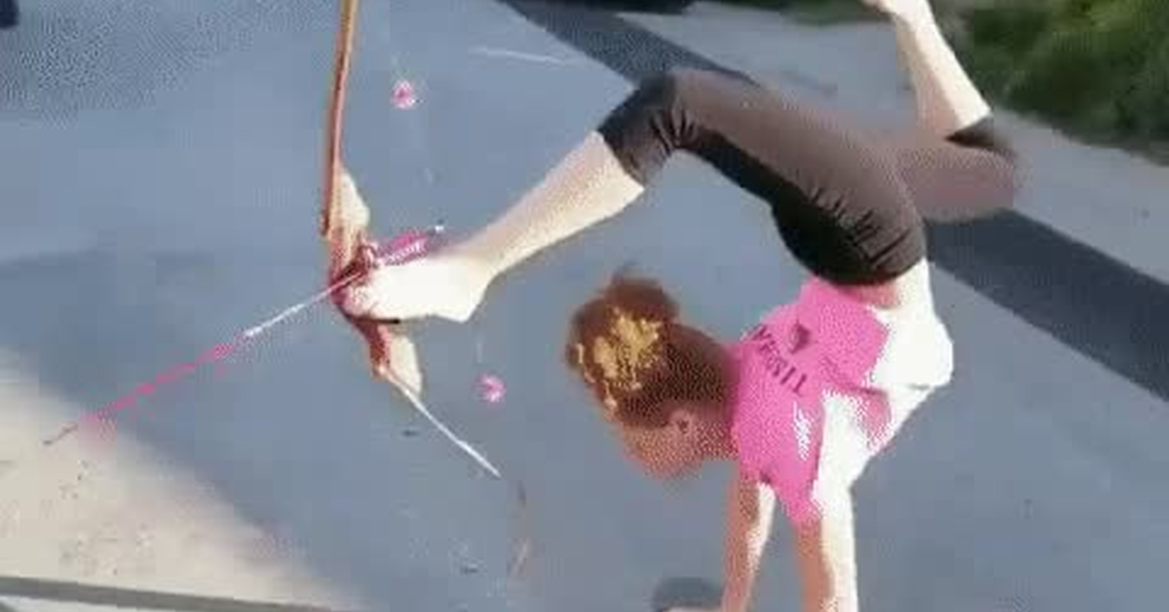 ¡Vaya GIF! / Lo más difícil todavía en el mundo del tiro con arco