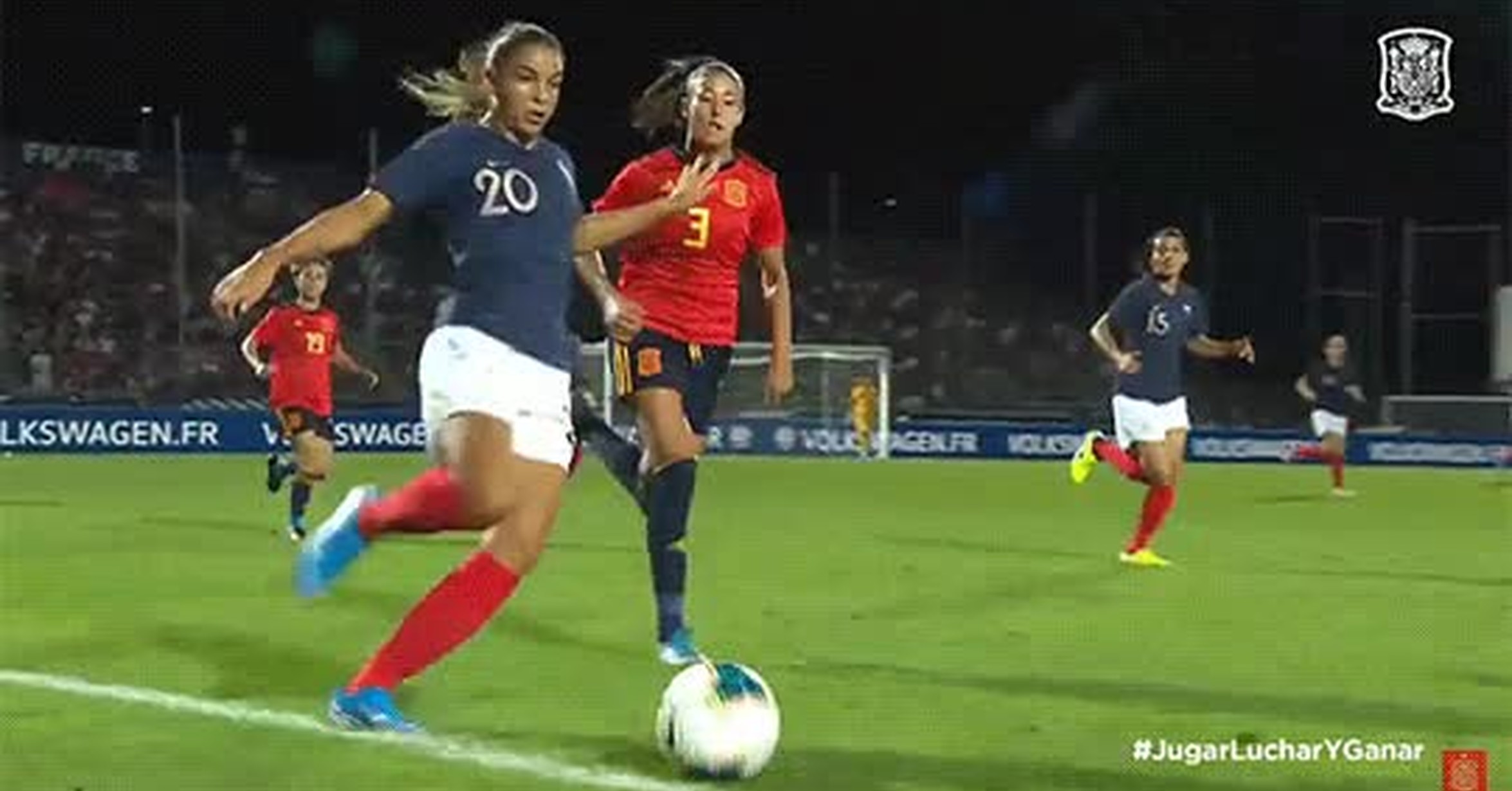 ¡Vaya GIF! / Solo había una forma de esquivar esa entrada con los dos ...
