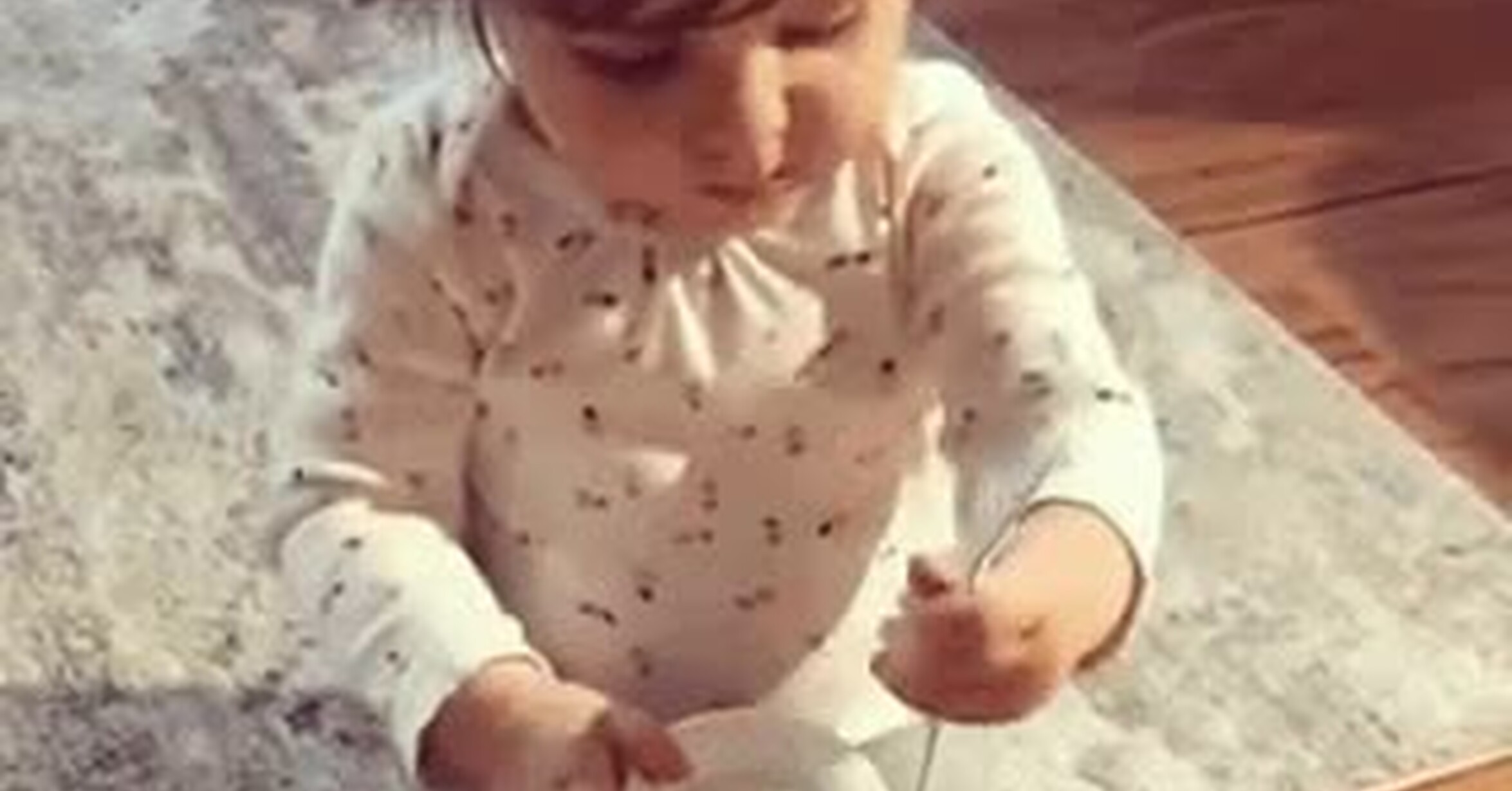 ¡Vaya GIF! / Esta niña no tiene ningún tipo de paciencia en la vida ¡Vaya GIF! / Esta niña no tiene ningún tipo de paciencia en la vida