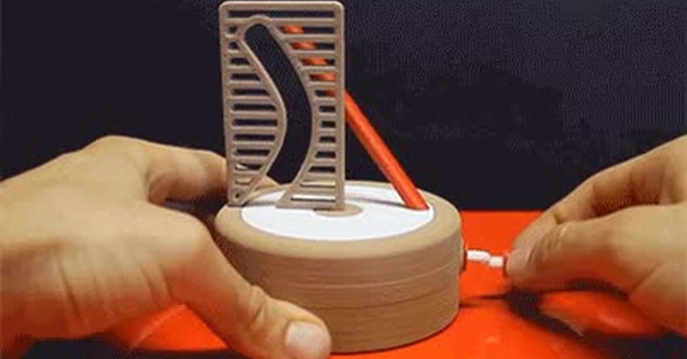 ¡Vaya GIF! / Podría estar todo el día dándole a la manivela