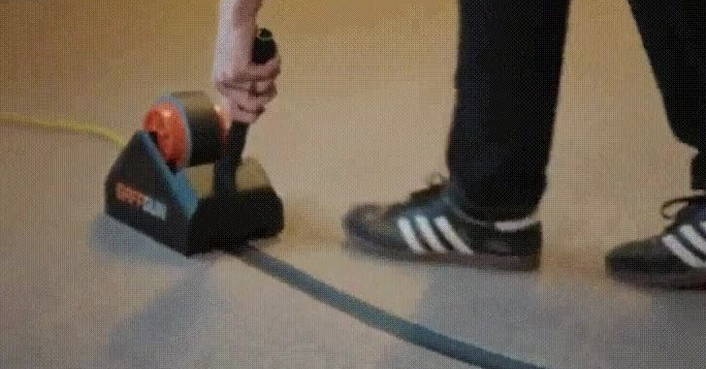 ¡Vaya GIF! / Se acabó el tropezarse con los cables