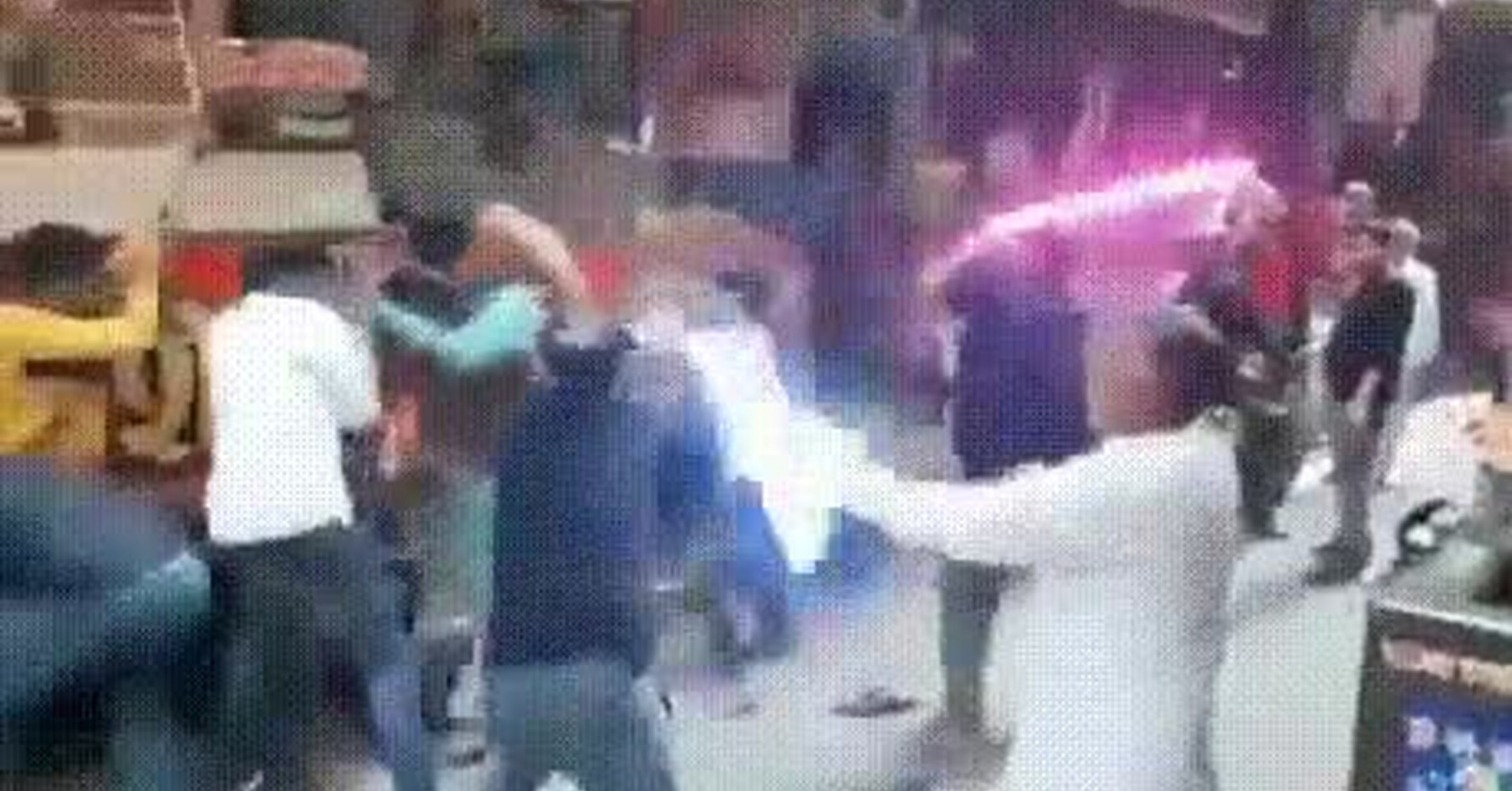 ¡Vaya GIF! / Todo mejora con un sable de Star Wars