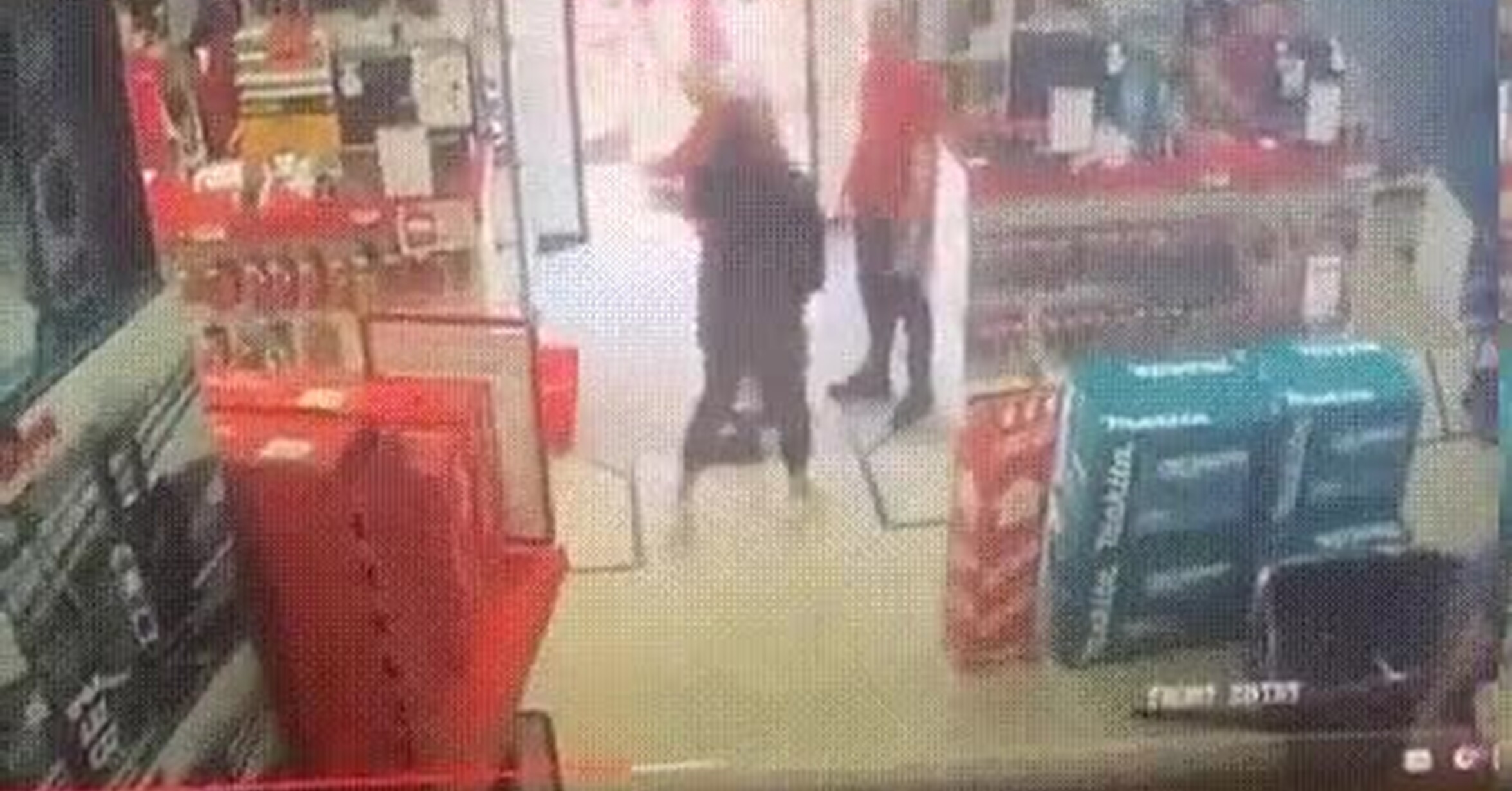 ¡Vaya GIF! / Vaya forma de tratar a un ladrón