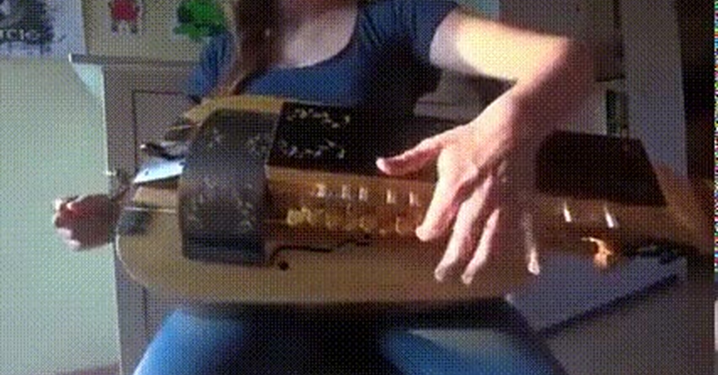 ¡Vaya GIF! / ¿Alguien sabe cómo se llama este instrumento?