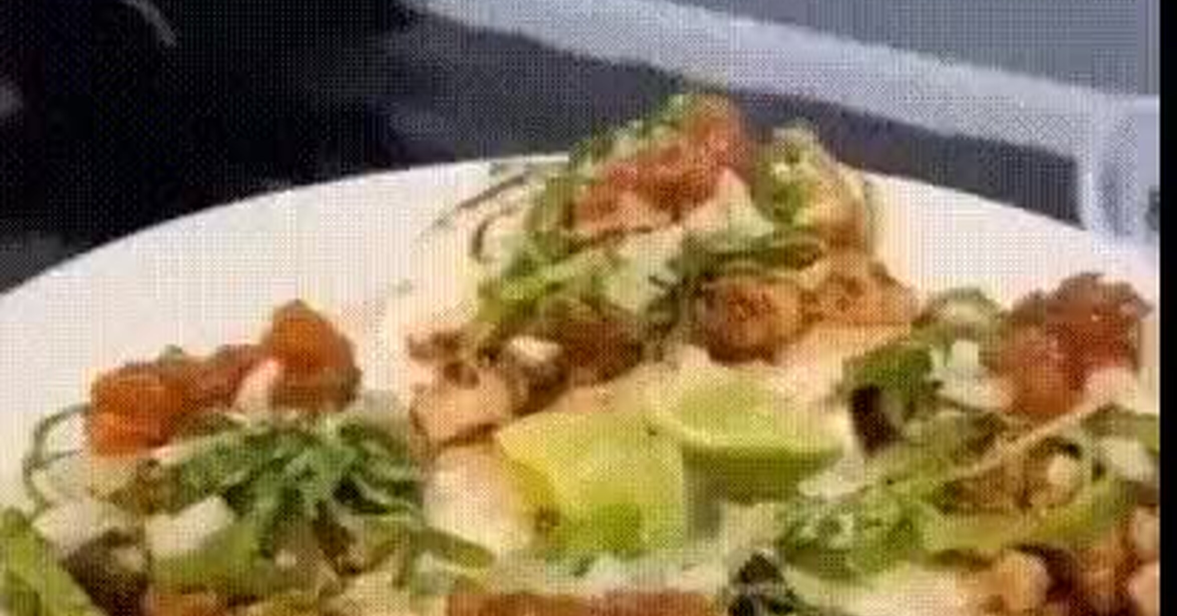 ¡Vaya GIF! / Creo que estoy manteniendo a un nini