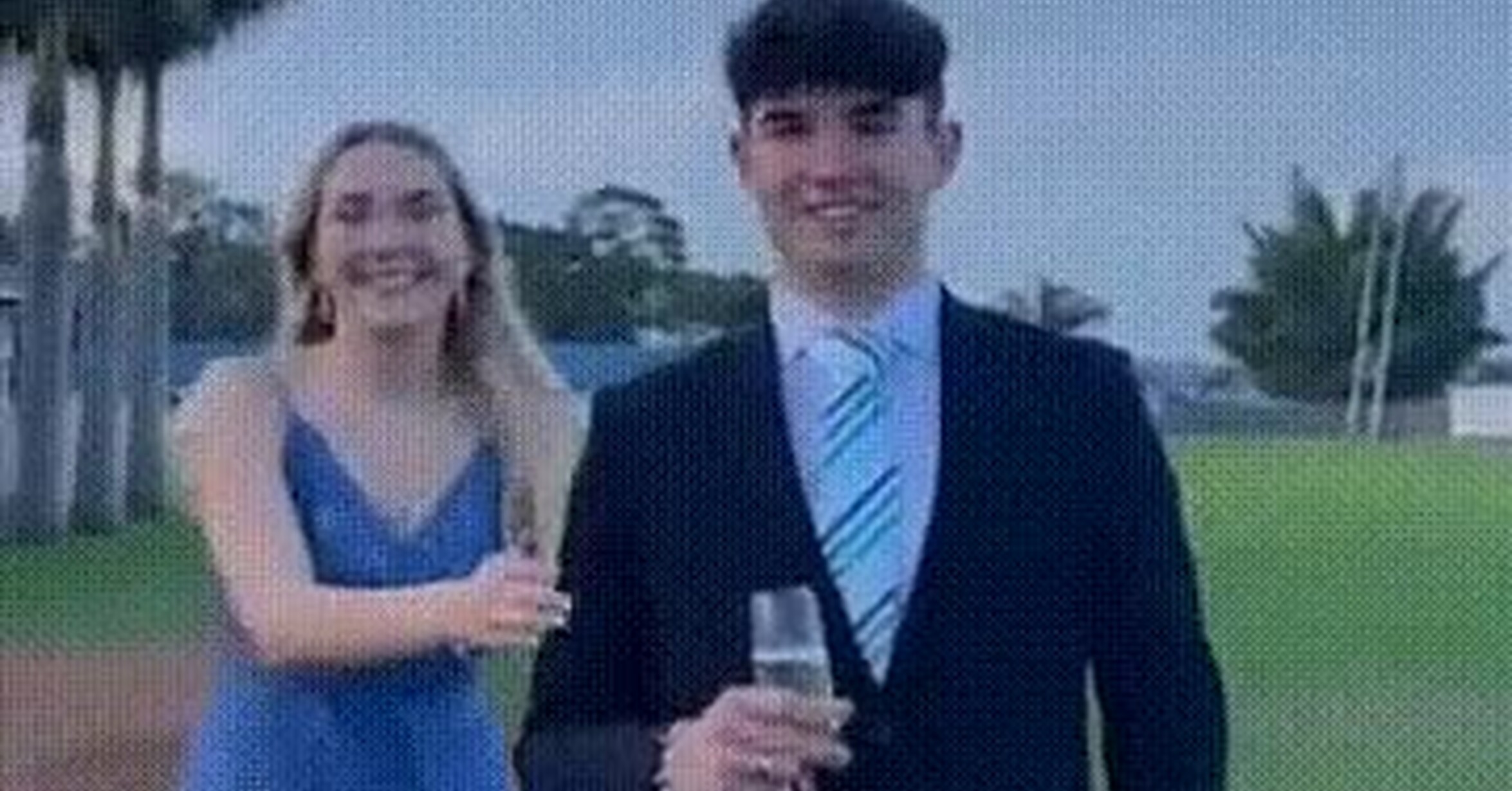 ¡Vaya GIF! / Su novia a distancia lo sorprende por sorpresa