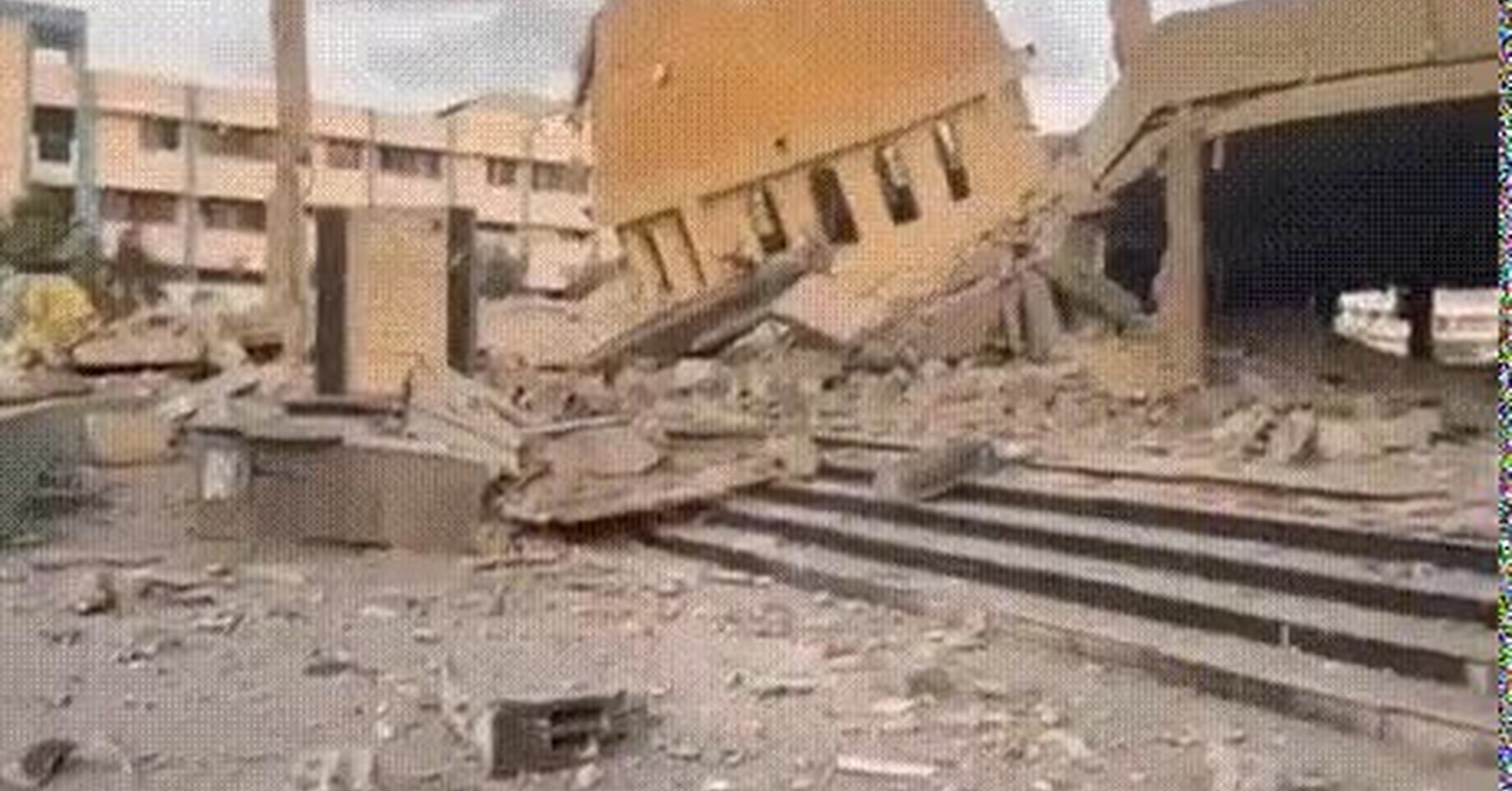 ¡Vaya GIF! / Israel bombardeando mezquitas en Gaza