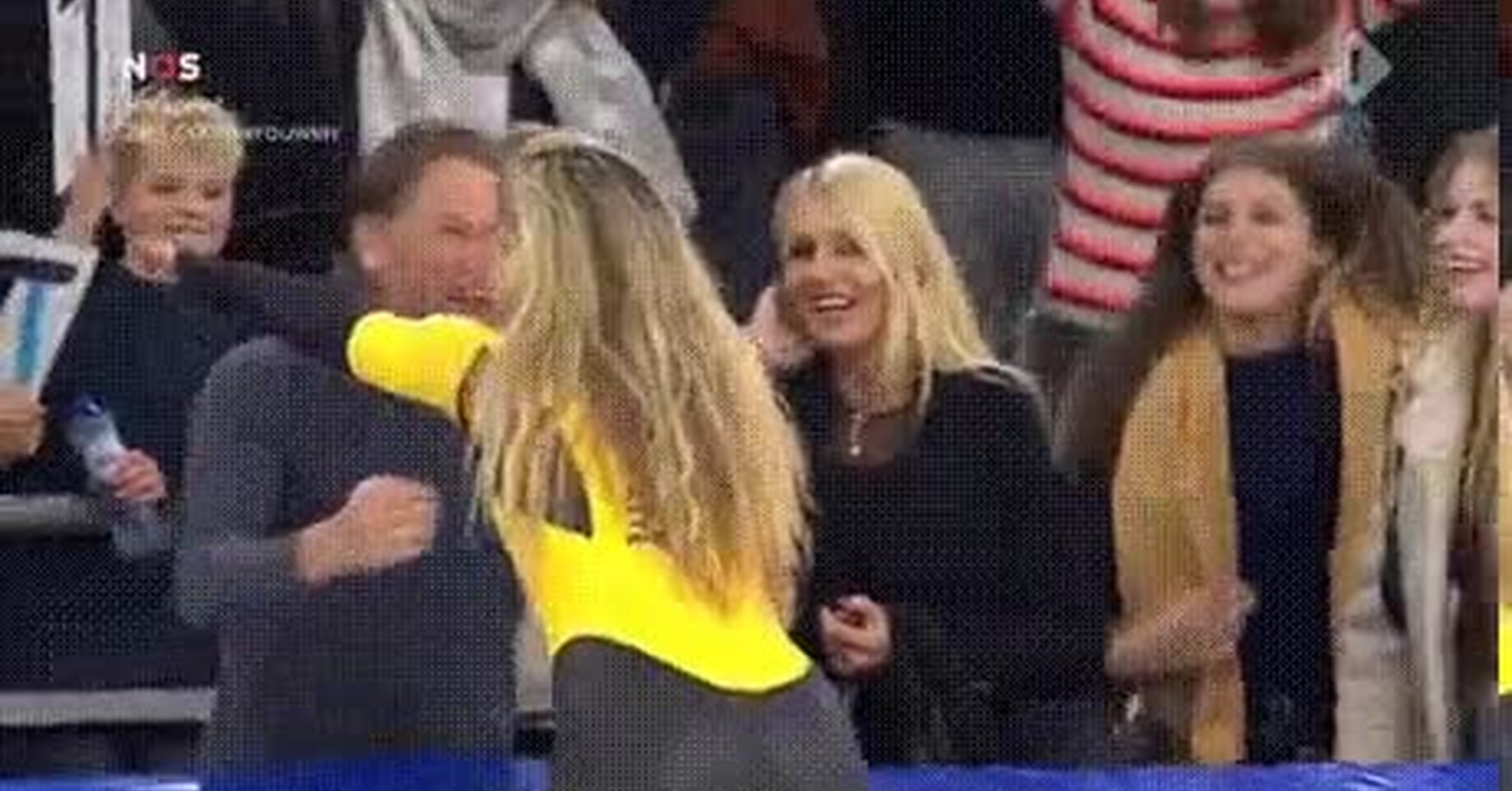 ¡Vaya GIF! / ¿Esas palmadas han estado un poco fuera de lugar?