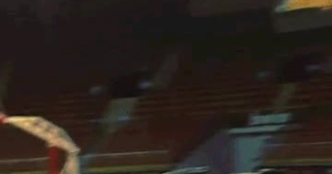 [ MEMEDEPORTES ] GIF: Schweinsteiger muestra su categoría encestando ...