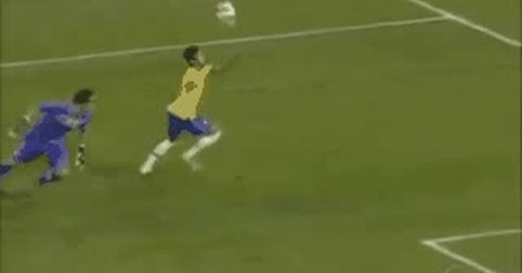 [ MEMEDEPORTES ] GIF: Espectacular regate de Neymar a Claudio Bravo