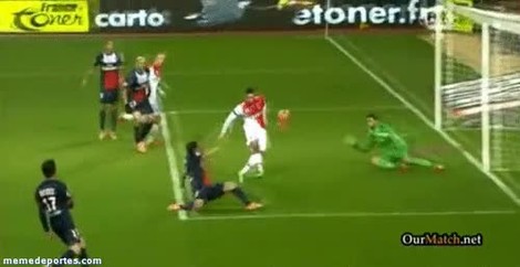 [ MEMEDEPORTES ] GIF: El Autogol de Thiago Silva que le dio el empate ...