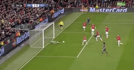 [ MEMEDEPORTES ] GIF: Los paradones de De Gea que pueden valer una ...